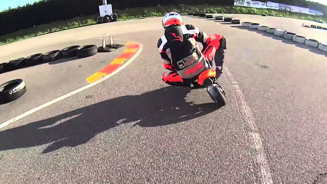 ROCCO ON BOARD MINIMOTO ZPF EVO3 50CC BZM VIADANA 16-01-16 - YouTube