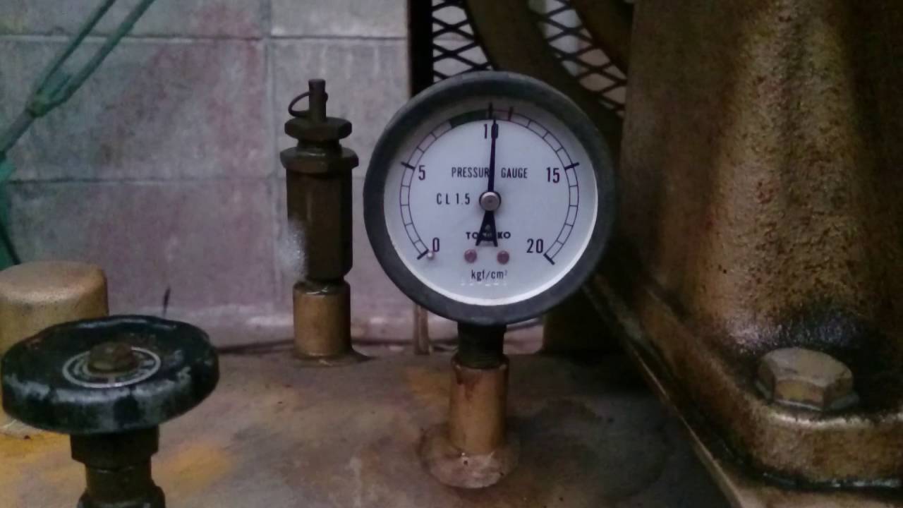 TOSHIBA air compressor 2.2kw (3hp) - YouTube