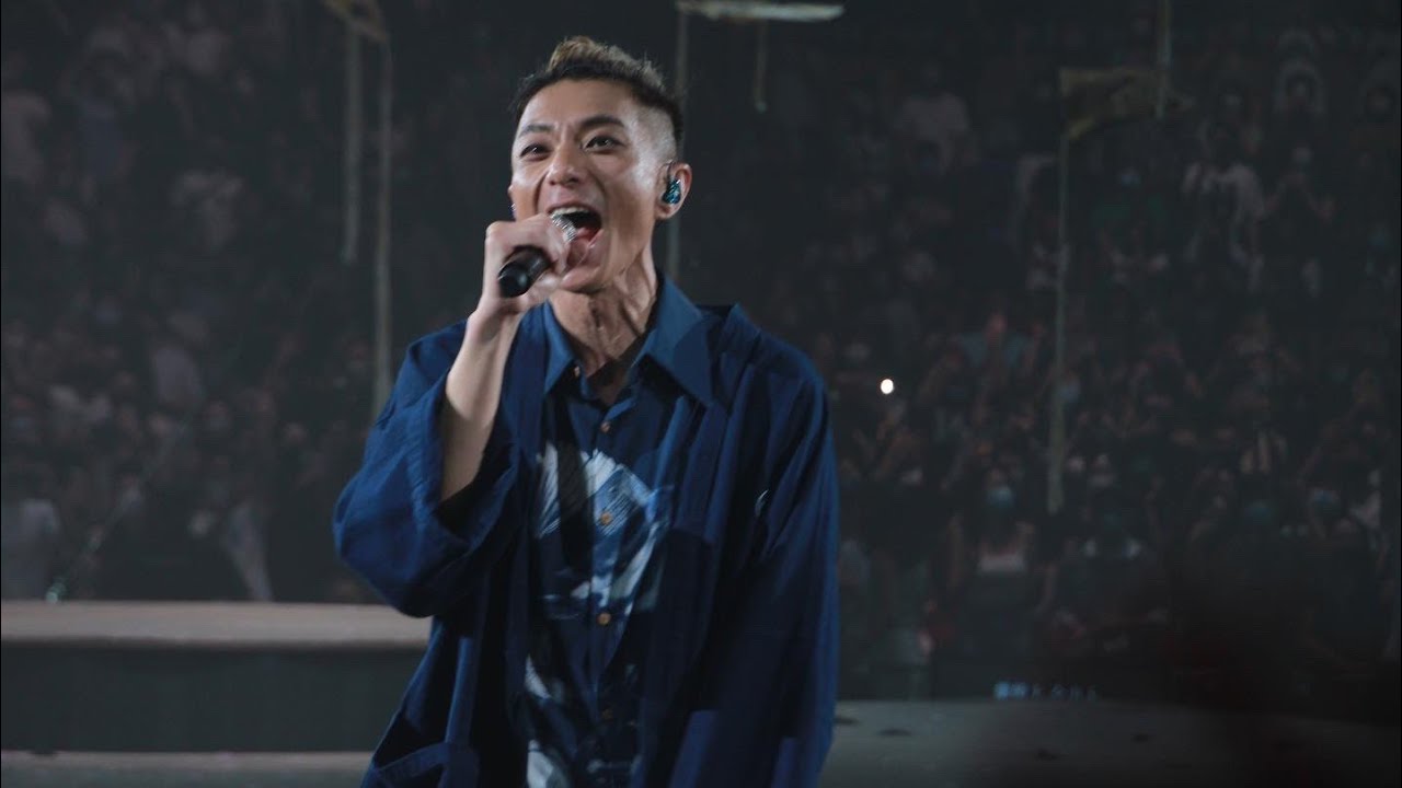 20220904-周國賢-黃金入球 -《THE END》ENDY CHOW LIVE In Hong Kong - YouTube