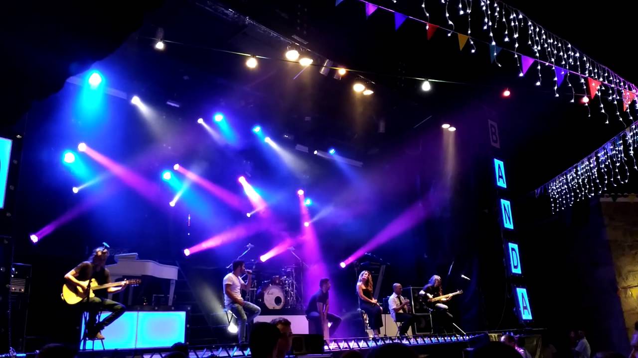 Ganda Banda In Love - YouTube