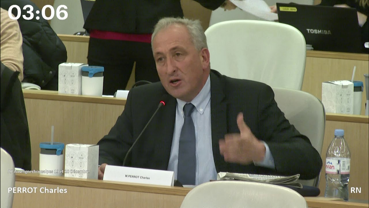 Budget 2019 : Charles Perrot (RN) critique Laurent Wauquiez (LR) - YouTube