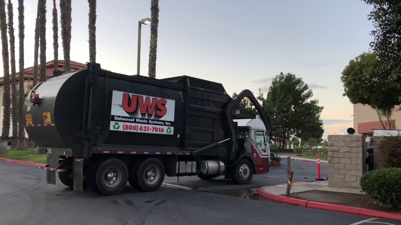 UWS CCC Wittke Front Loader - YouTube