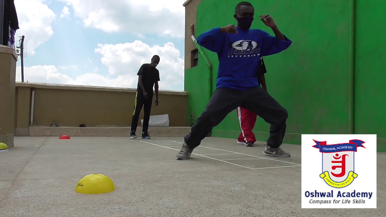 Reception PE class by teacher Tom - YouTube