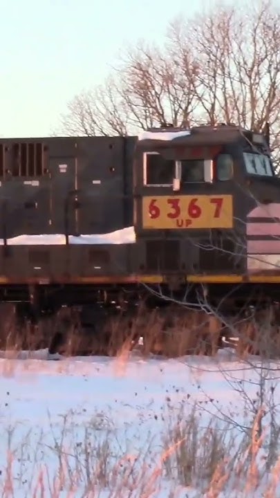 Union Pacific UP 6367 (Southern Pacific) Parked in the NS Yard in Frankfort, Indiana - YouTube