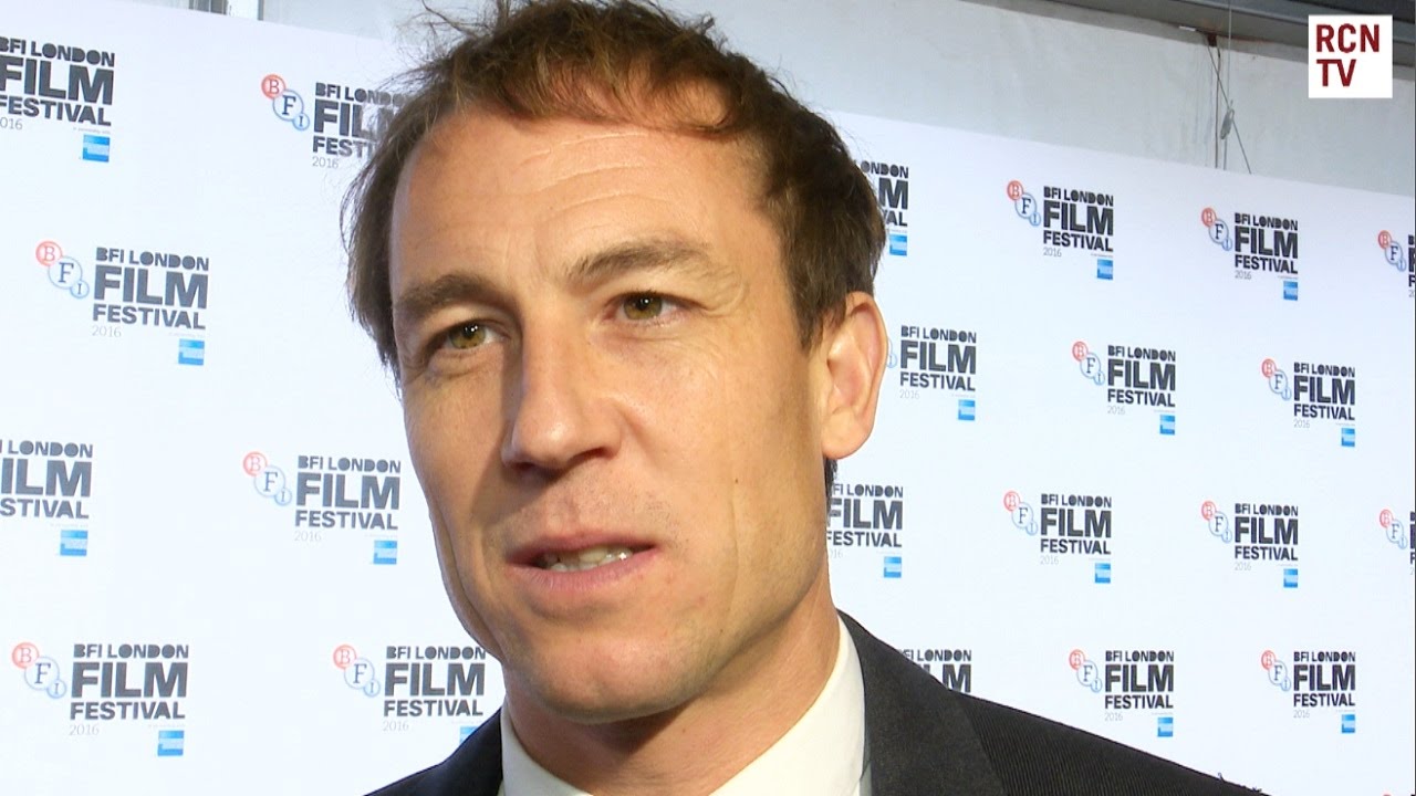Tobias Menzies Interview Una Premiere - YouTube