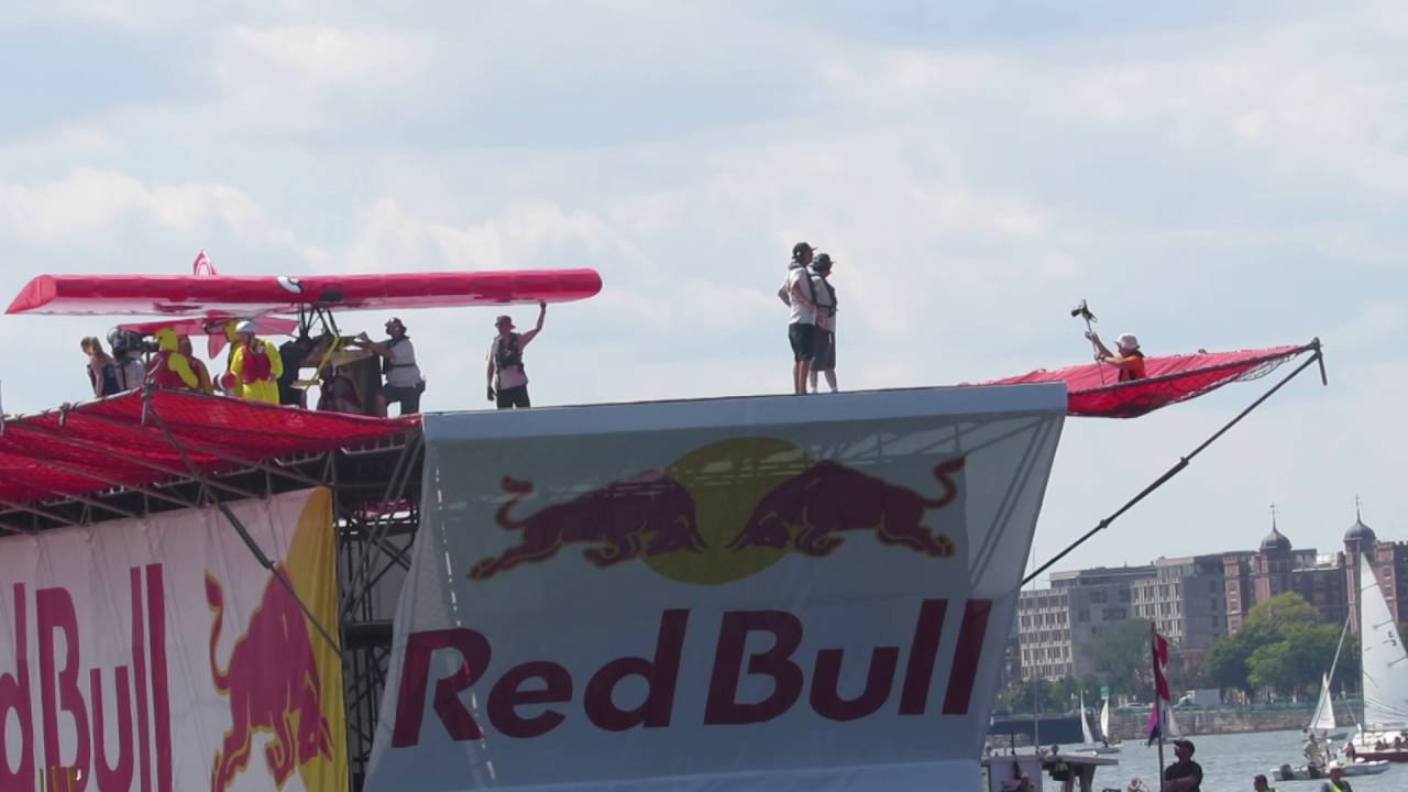 Red bull Flugtag - FliteTest Boston - YouTube