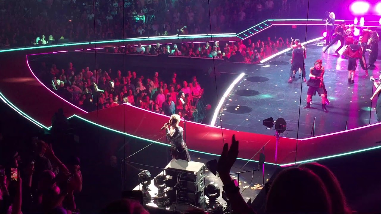 Pink Amway Stadium Orlando, FL 24 April 2018 - YouTube