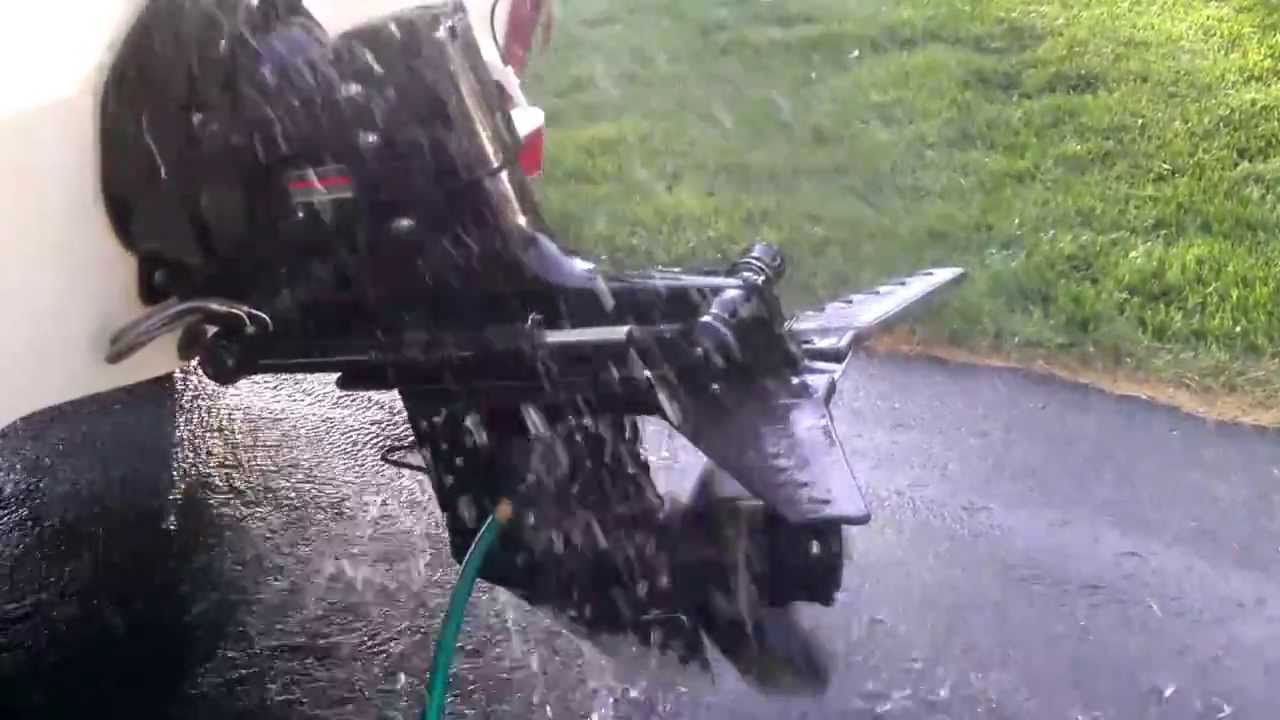 Mercruiser Outdrive - YouTube