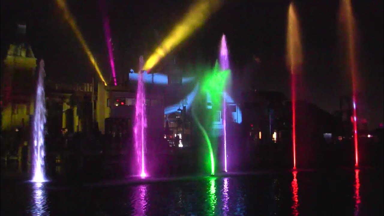 Full Universal Cinematic Spectacular lagoon show at Universal Orlando ...