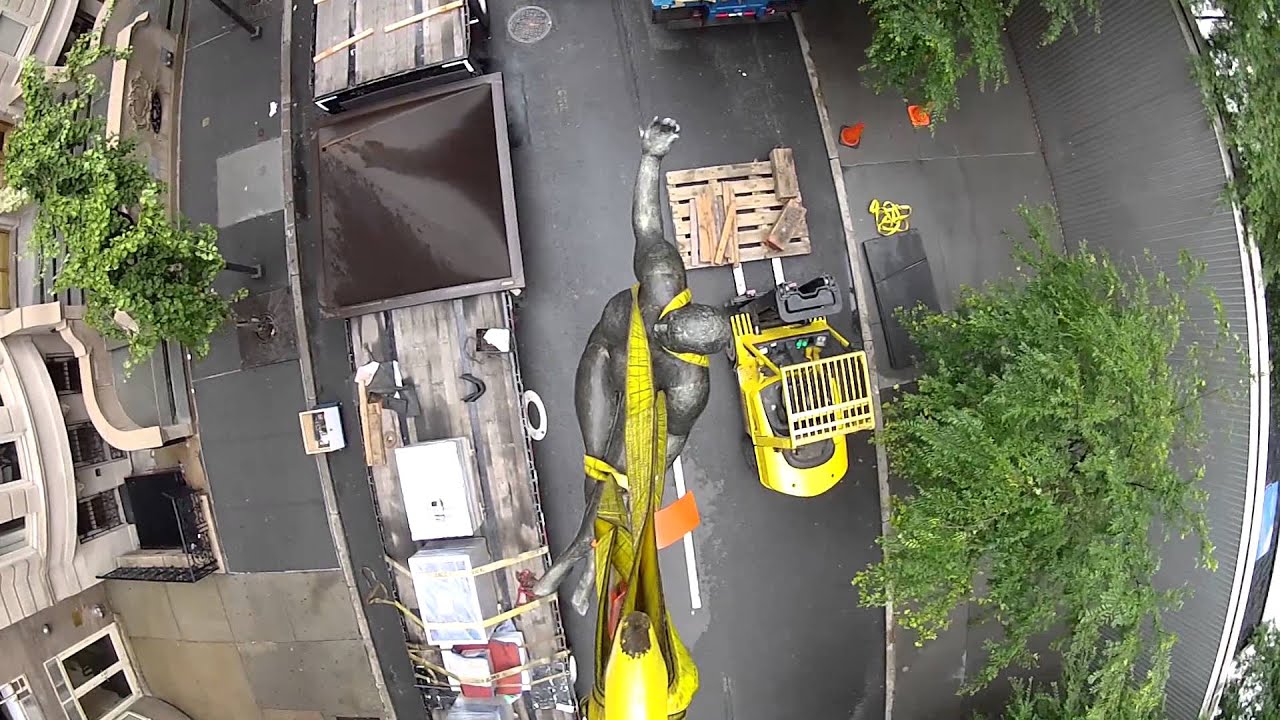 Installing the Sculpture Garden | MoMA - YouTube