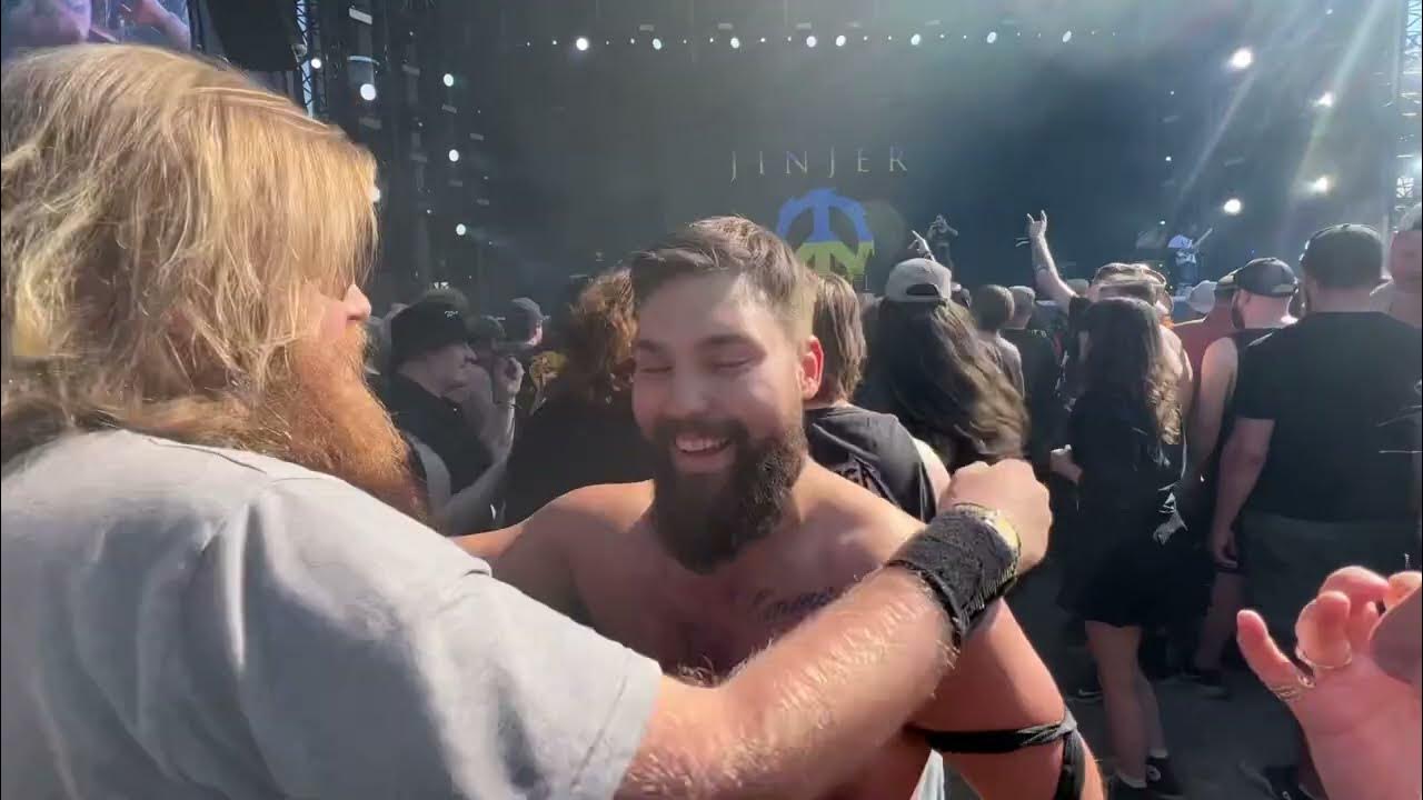 Found iPhone in mosh pit - YouTube