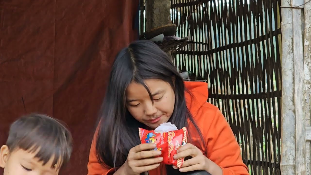 The single mother went crazy,leaving her child hungry without anything ...