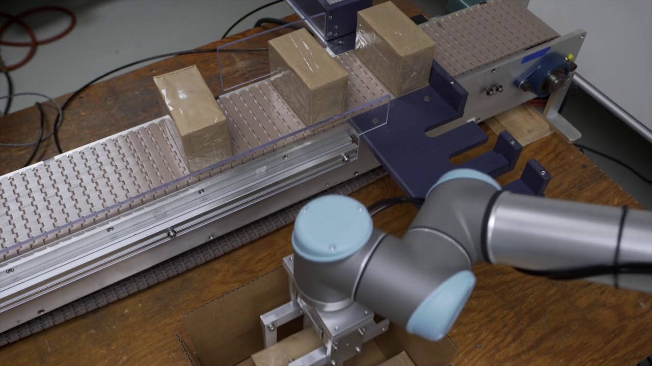 Universal Robot Case Packer Proof of Concept - YouTube