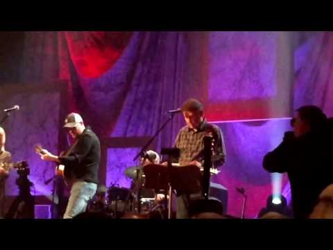 Emmylou Harris & the Nash Ramblers feat. Sam Bush \