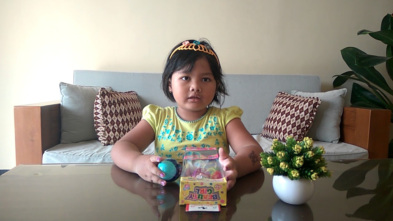 Cinta review mainan - YouTube