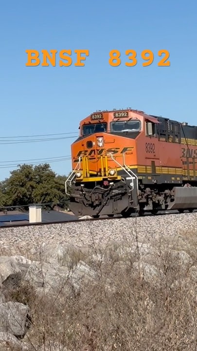 BNSF 8392 - December 18, 2024 #bnsf #railroad #railfan #railway - YouTube