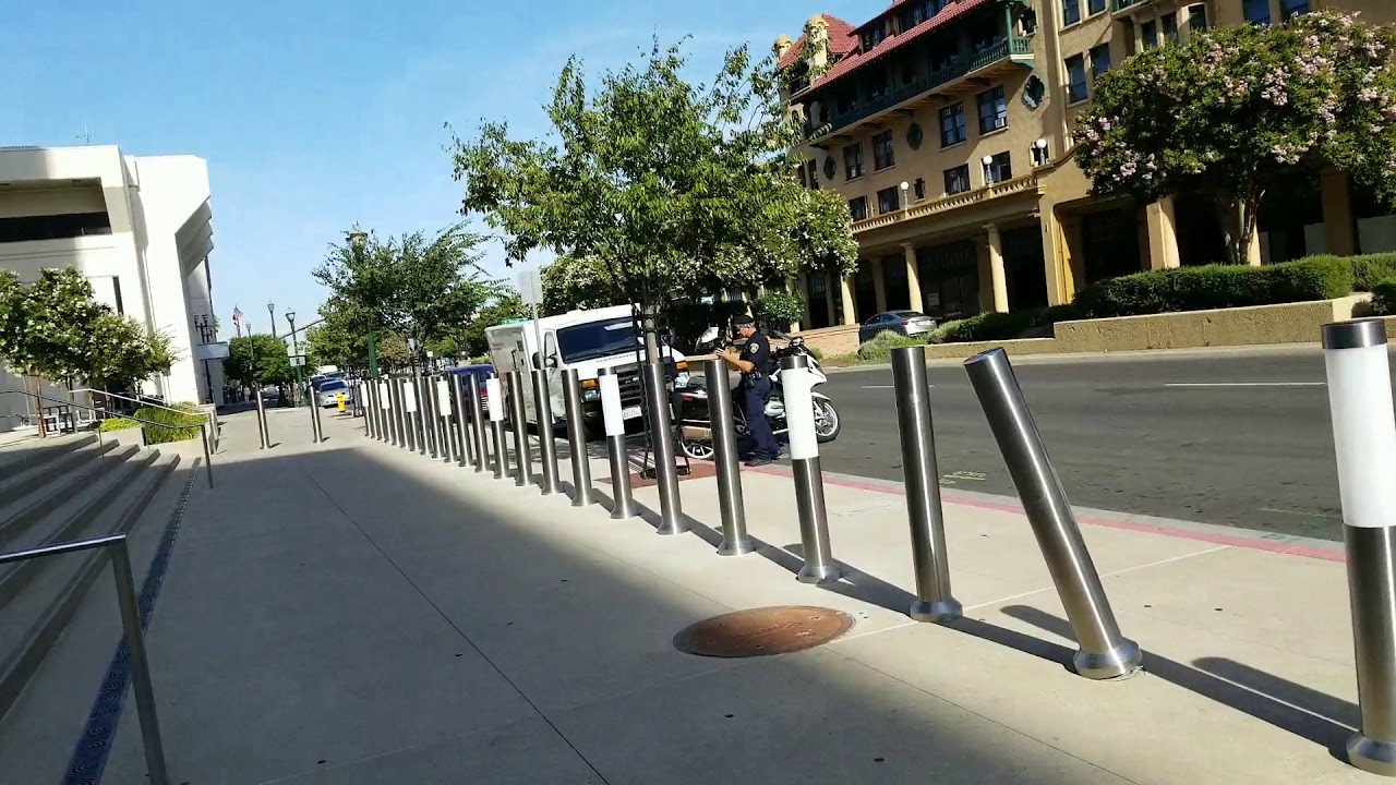 Stockton PD,motor officer - YouTube