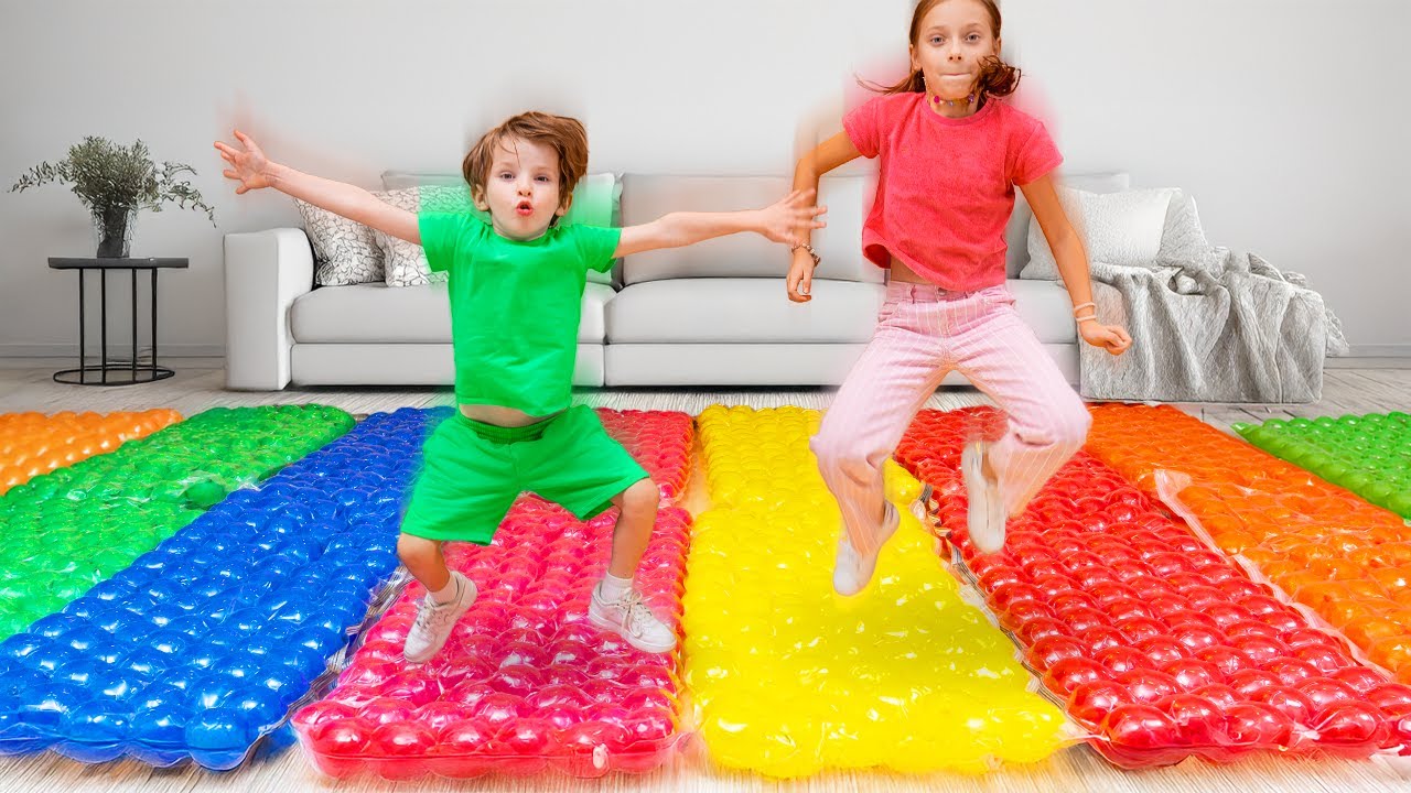 Games with air balloon mattress 🔴🟢🔵🟡 - YouTube