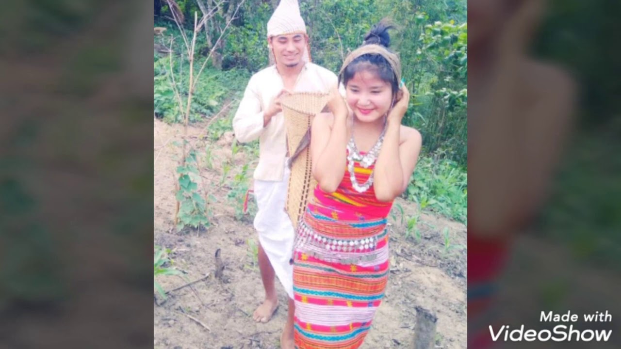 MOLSOM Traditional Dress (Halam) North East India.... - YouTube