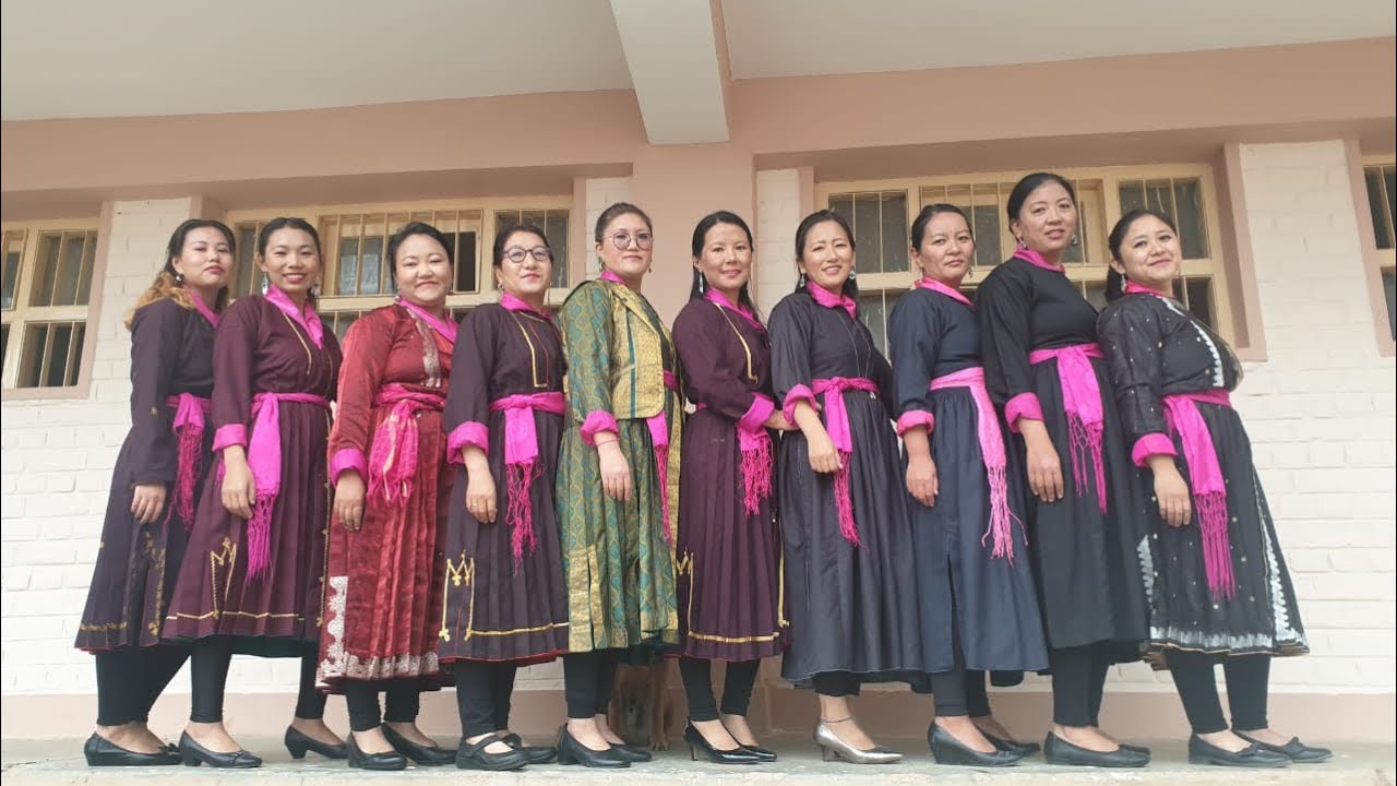 Happy CHILDREN’S DAY -Upper tcv school Ladakhi Remix dance by Senior ...