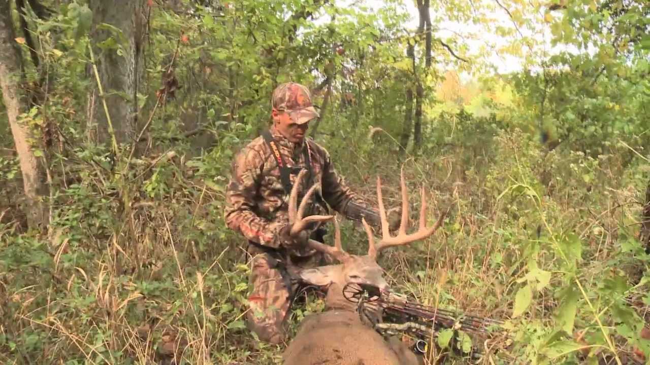 Spook Nation Huge 204 Typical Whitetail - YouTube