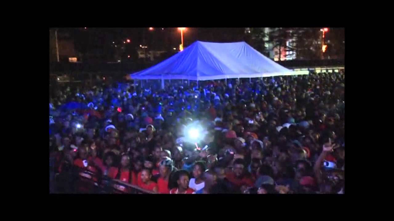 Khuli Chana at the 2012 Vodacom Summa Concert - YouTube