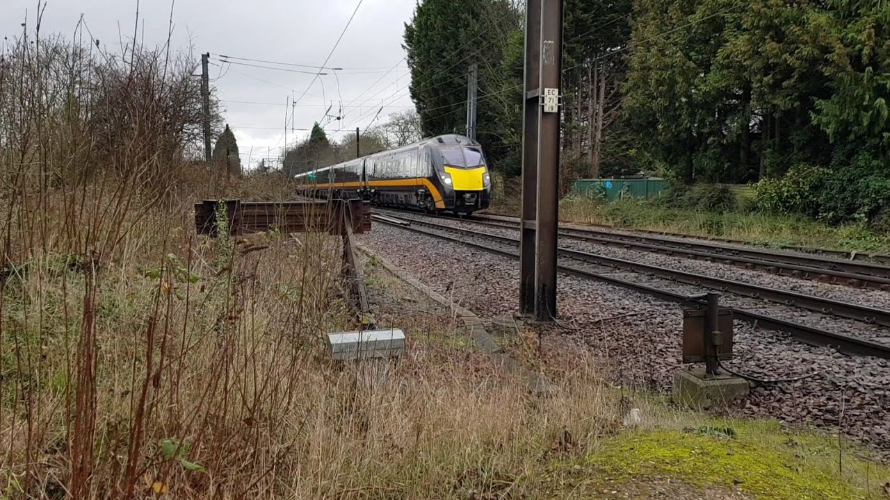 Grand central class 180 passes green drift - YouTube