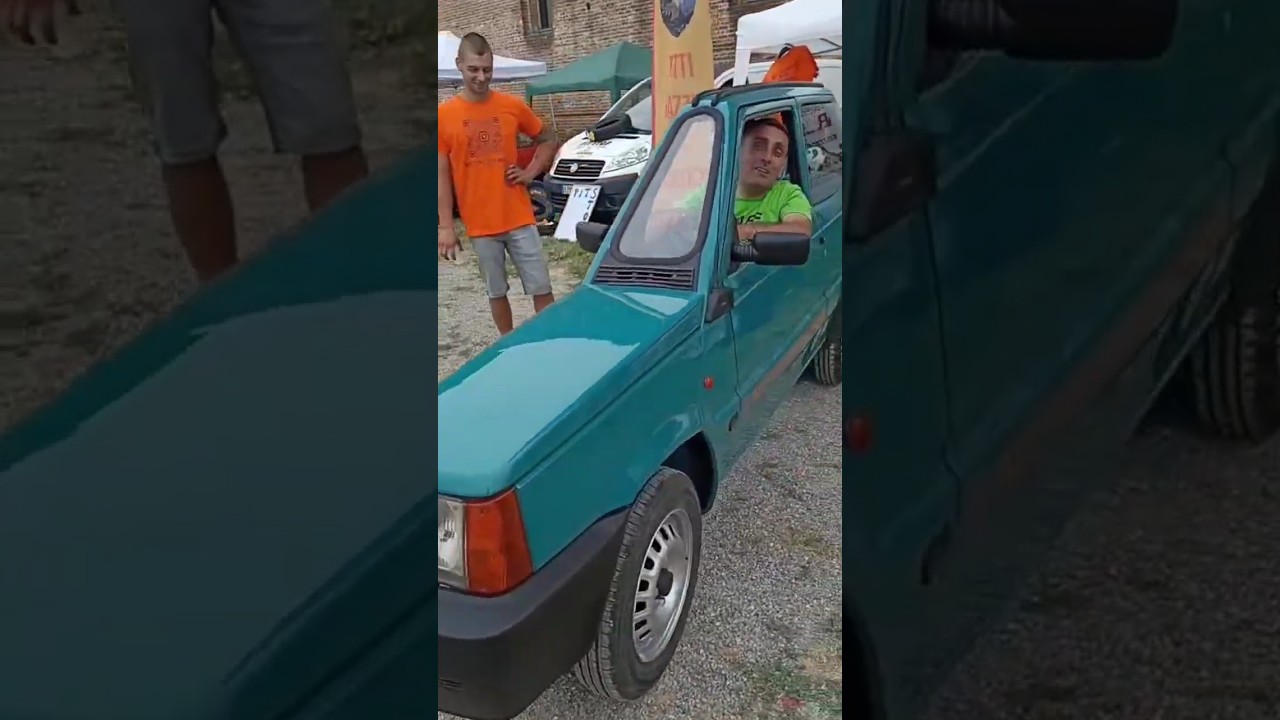 Världens smalaste Fiat Panda. 50 centimeter bred, eldriven och fullt ...