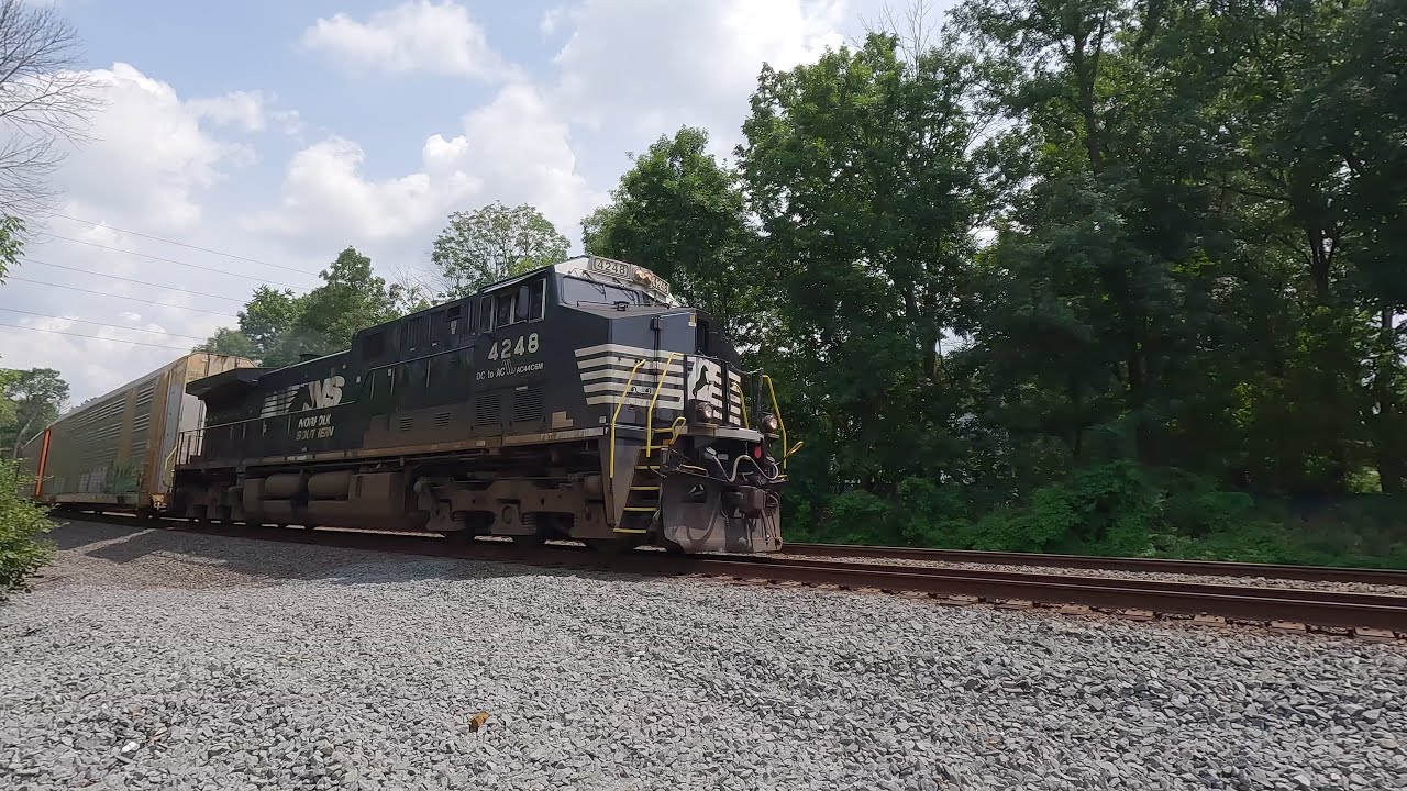 [4K] 08/05/2023 NS 11N Rippin thru Middlesex, NJ on the Lehigh Line #4248 #AC44C6M leader - YouTube