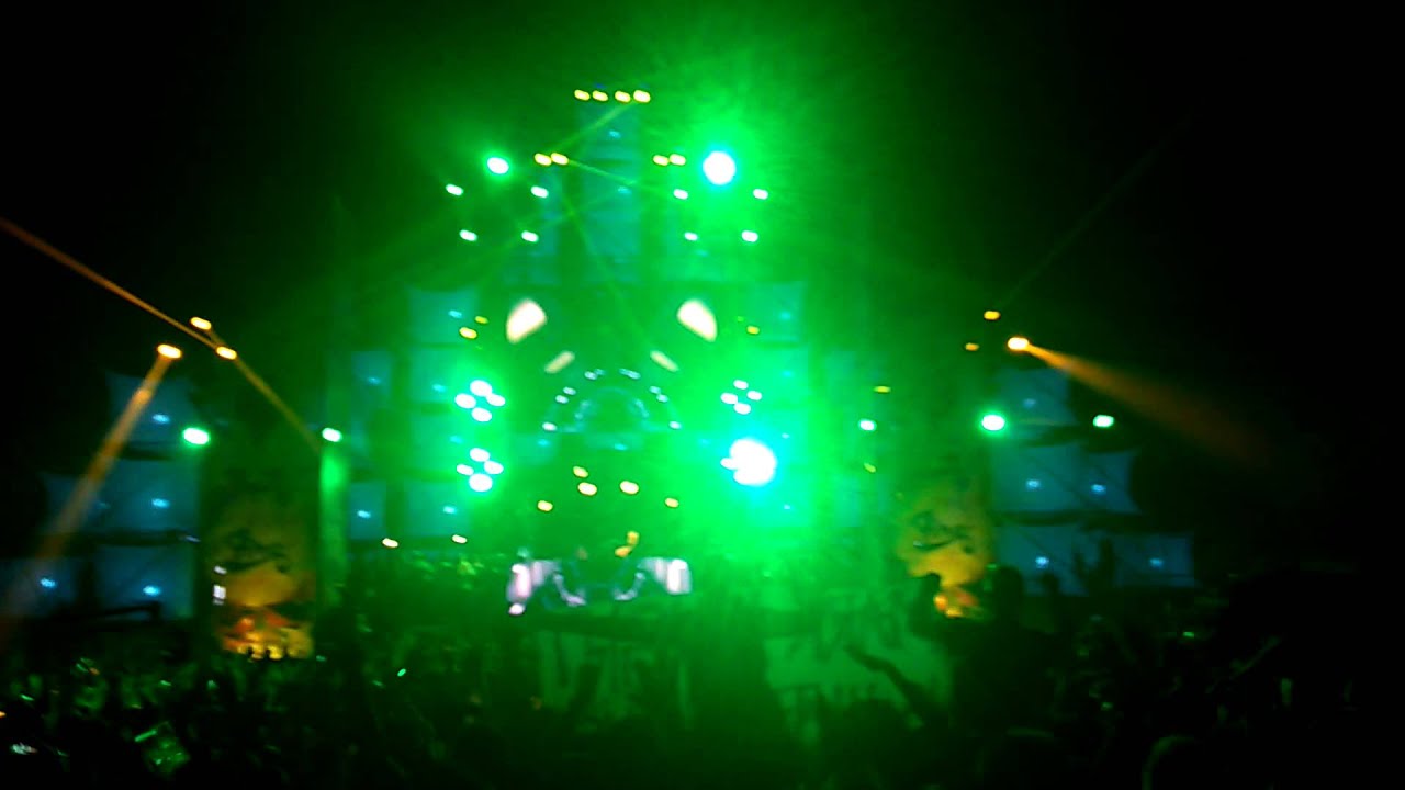 Mark Knight - Is in the house - YouTube