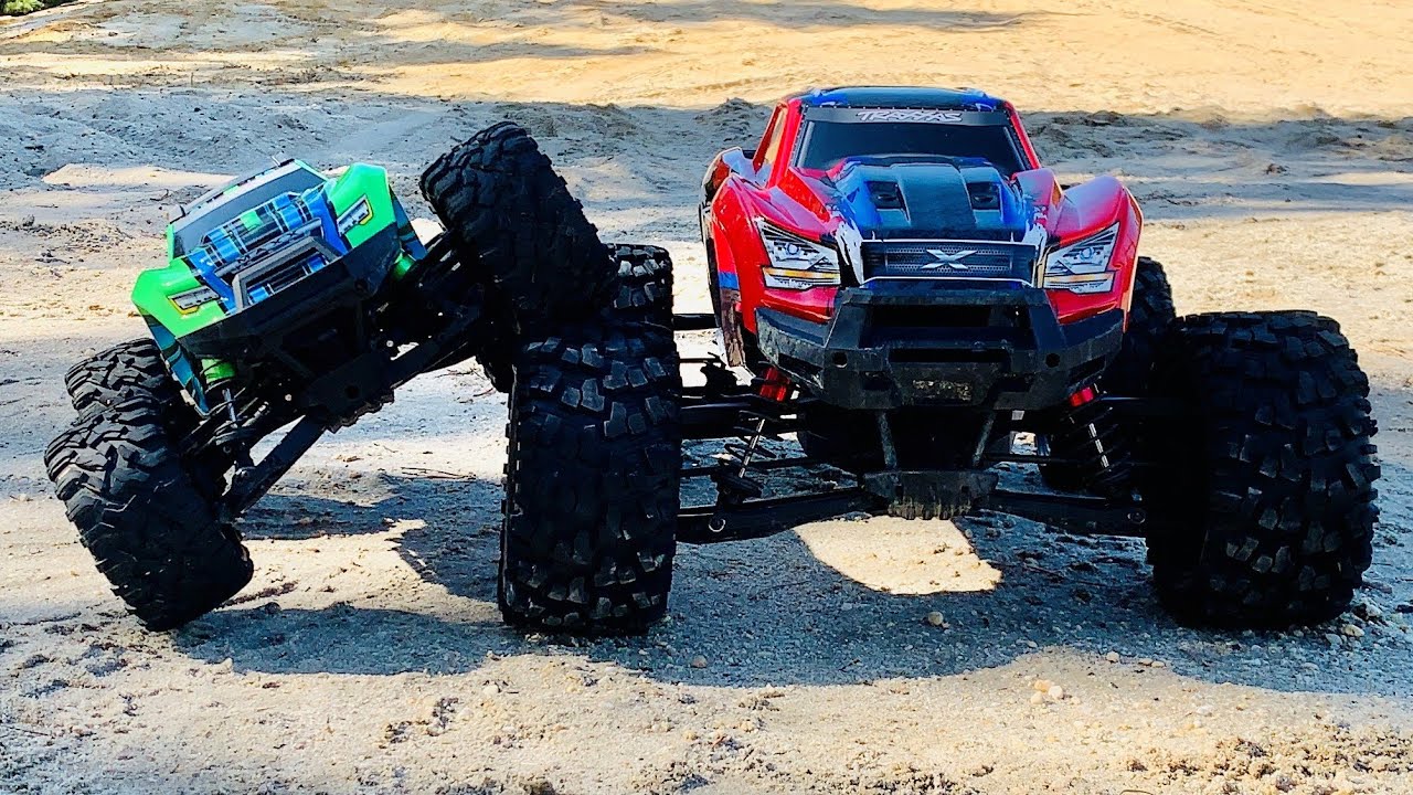 Traxxas Maxx 4S VS X Maxx 8S Sand Bashing RC Monster Trucks - YouTube