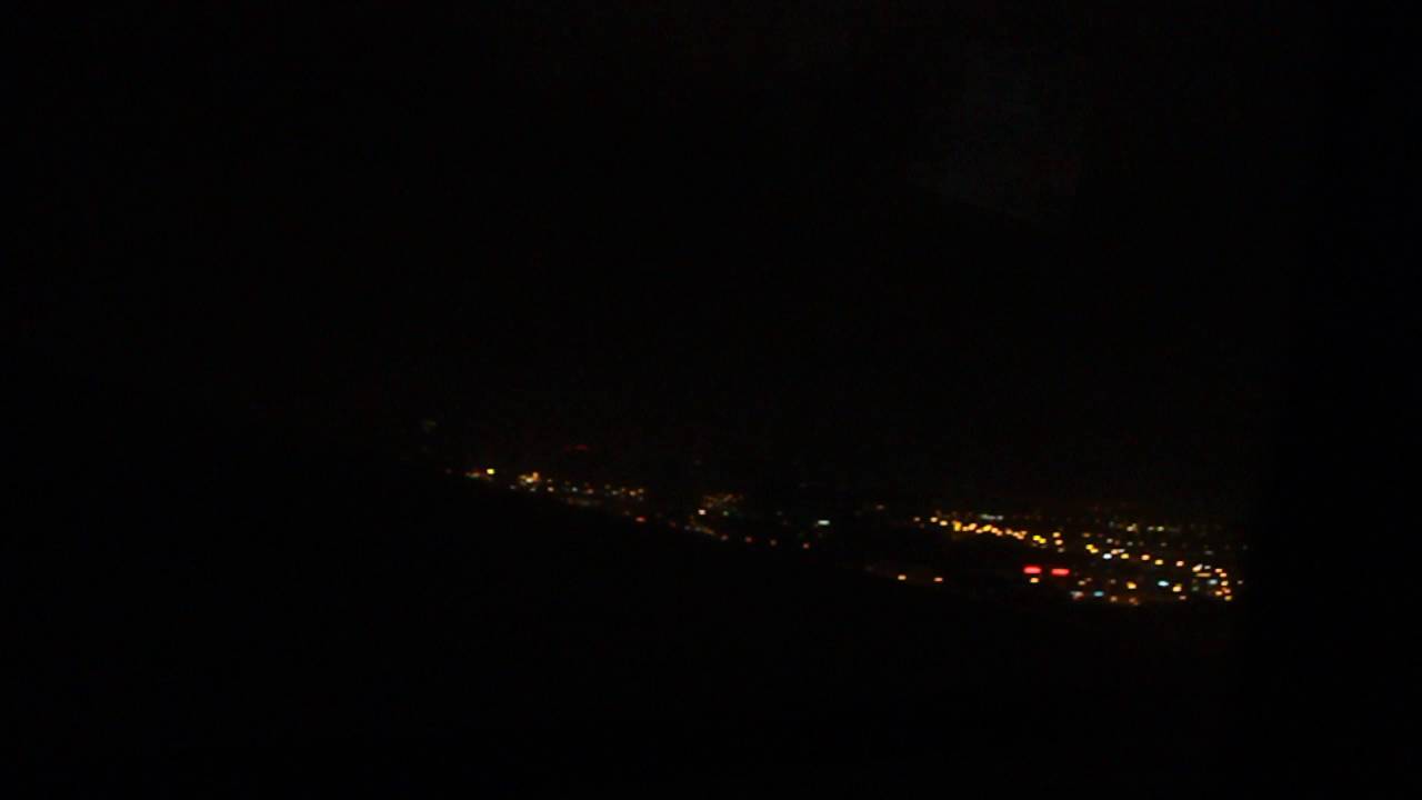 London Heathrow Airport - Landing at Night - YouTube