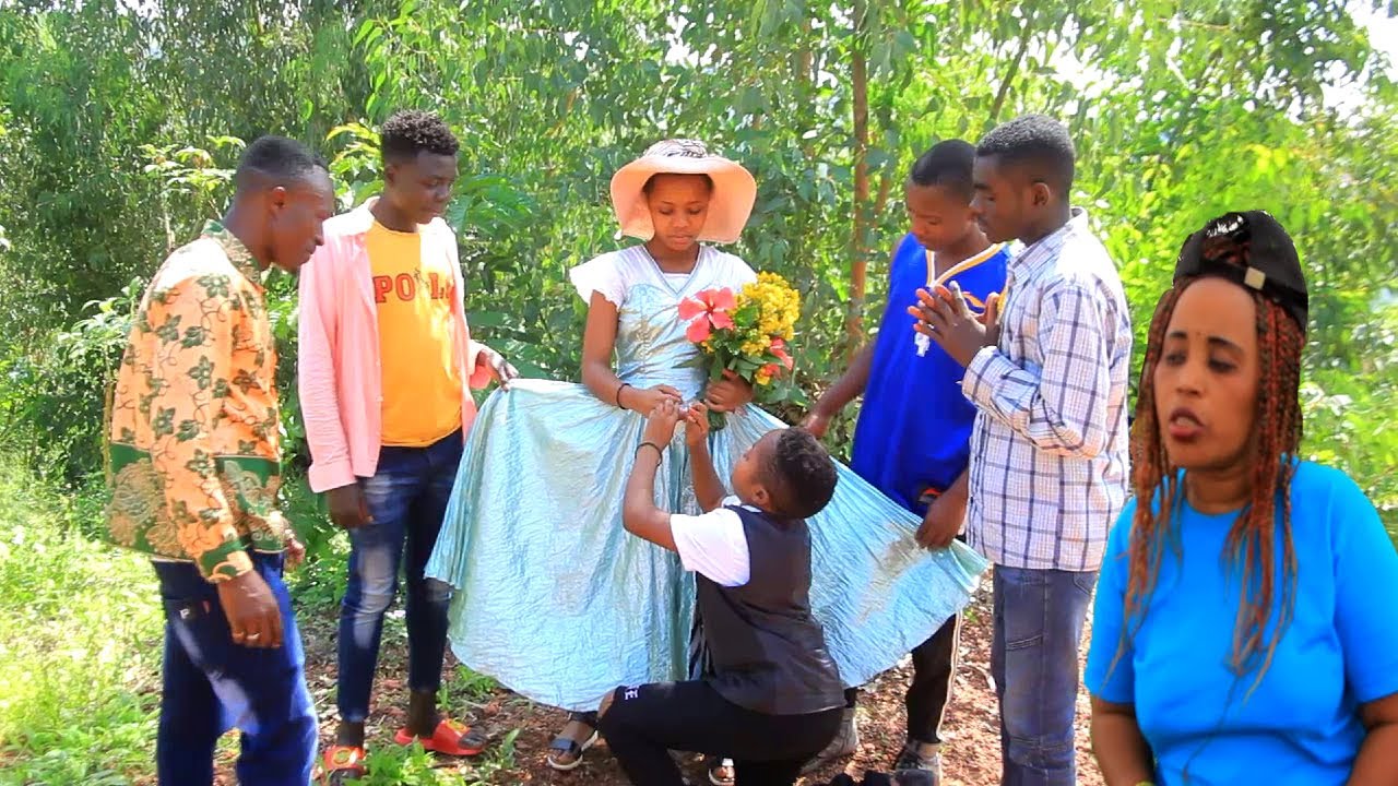 GASIKIRI: Kurota ukora Ubukwe Ukiba inkweto. - YouTube