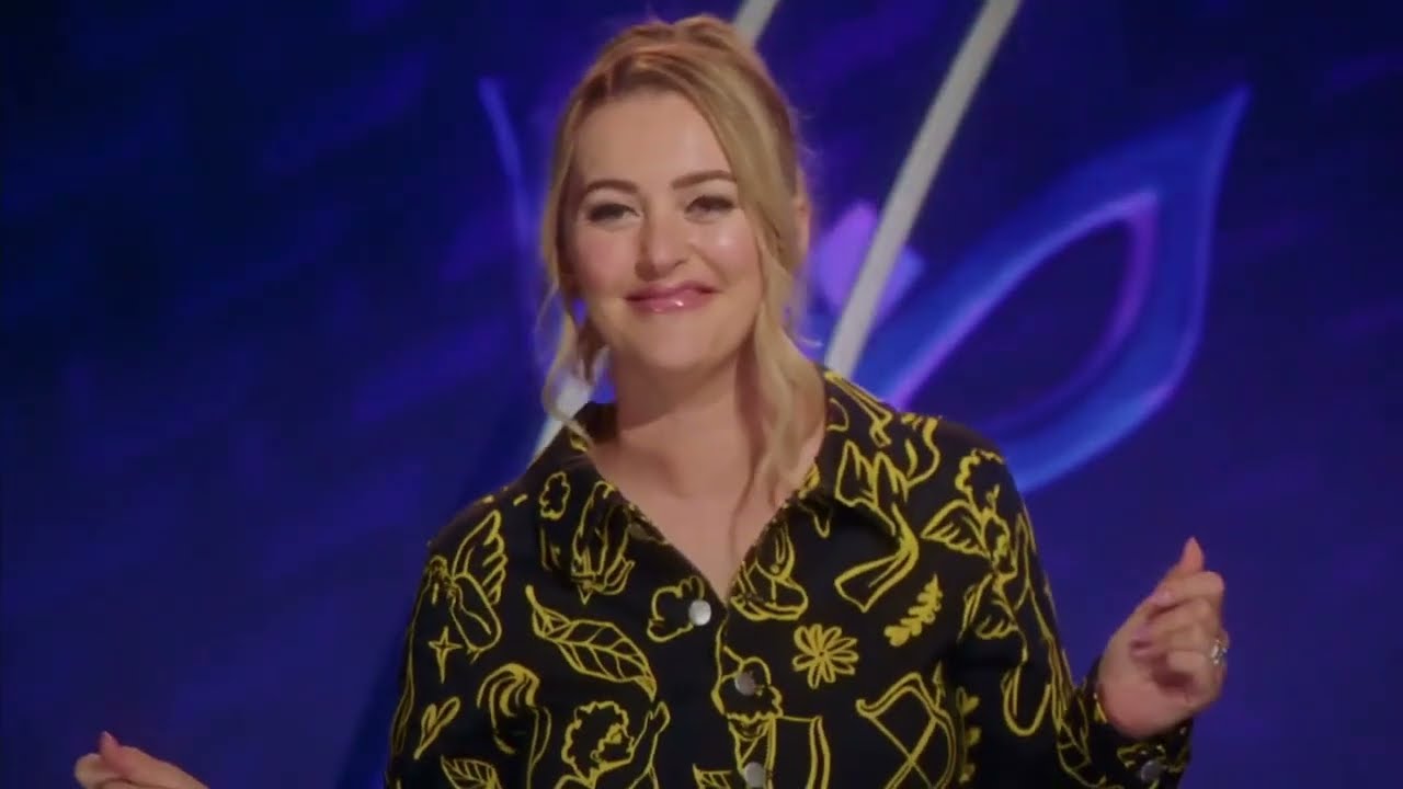 Gladiator Alligator sings "Moondance" by Van Morrison | The Masked ...