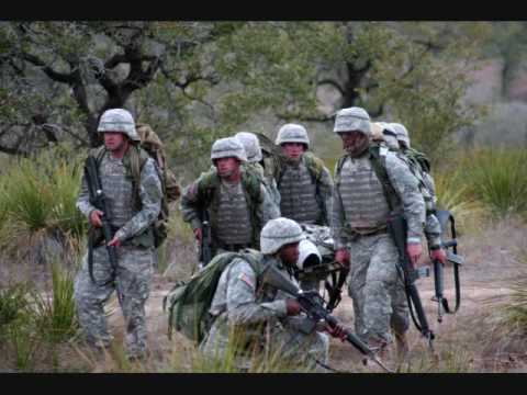 combat medic field training - YouTube