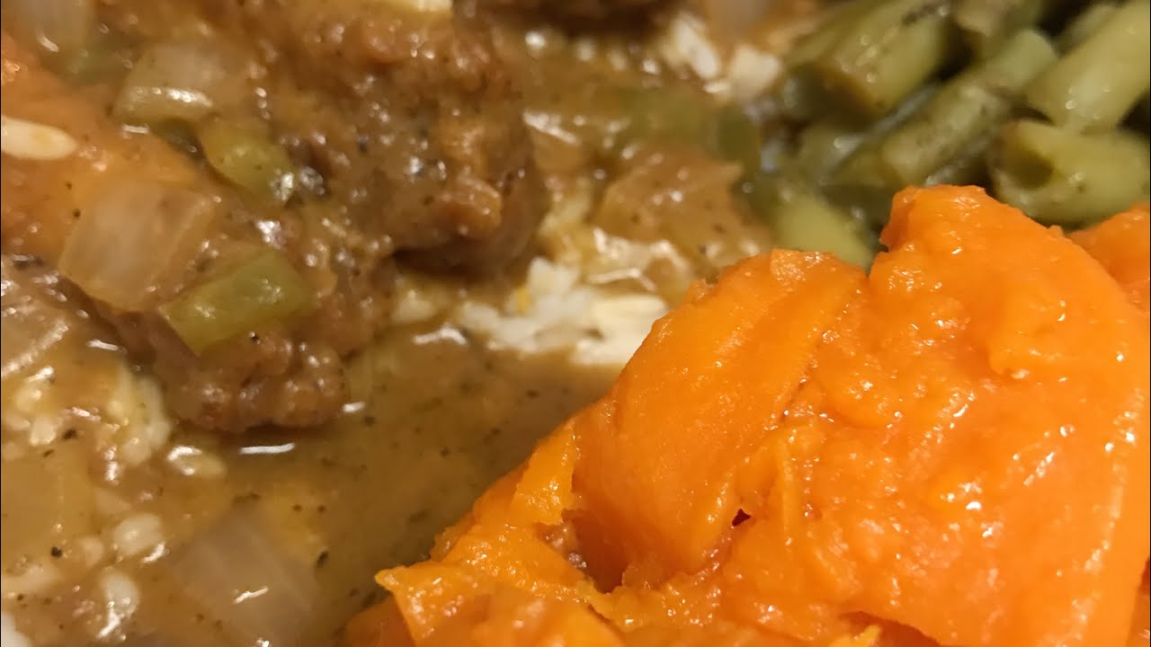 Sunday Dinner Smotheredchicken Smothered Candiedyams Sweetpotato Rice Dinner Youtube