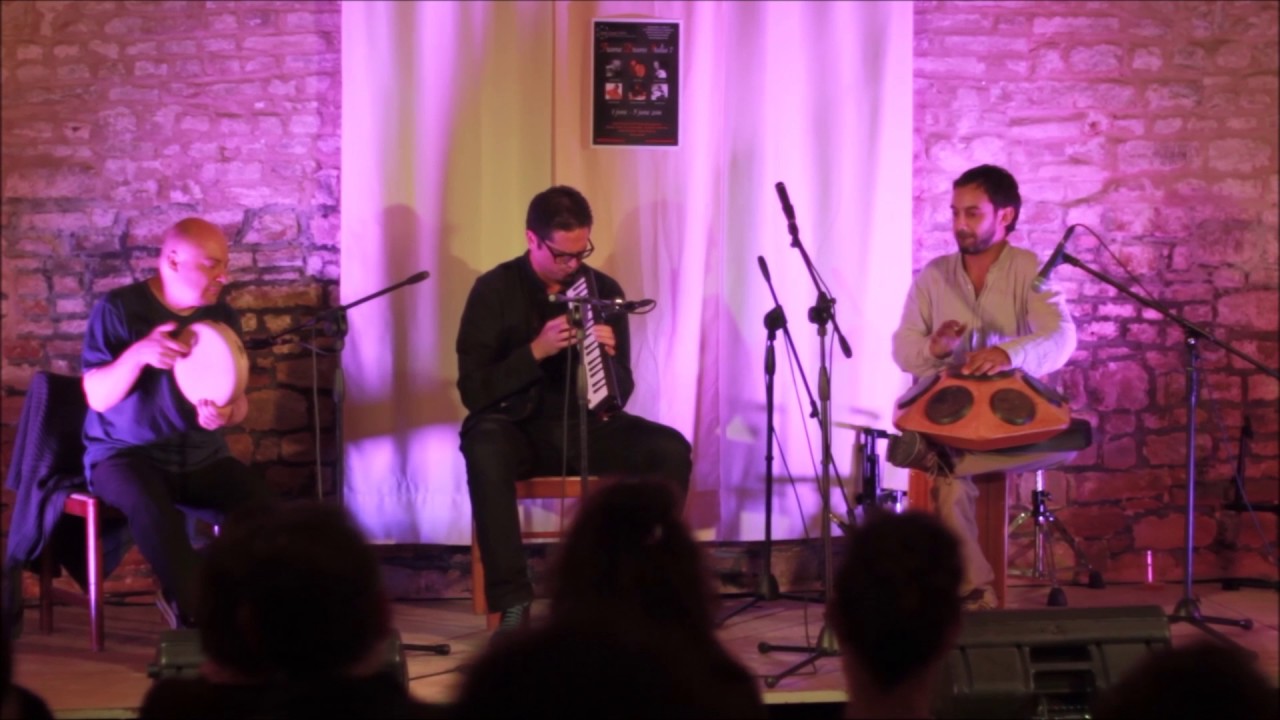 Hamgam live w/ other instruments - YouTube