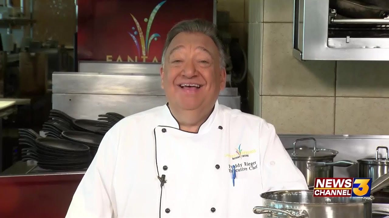Chef Freddy makes a Spinach Cilantro Soup with Tahini - YouTube