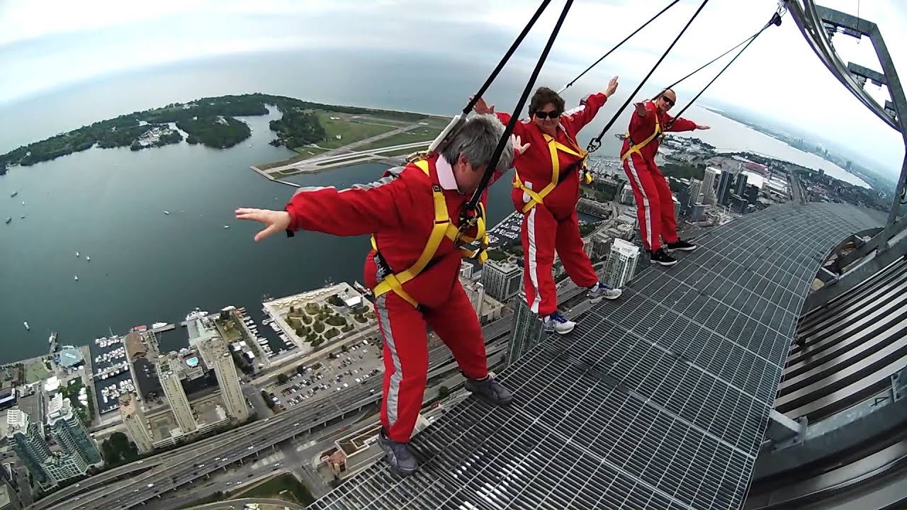CN Tower - Edgewalk (360 meters). My experience! - YouTube