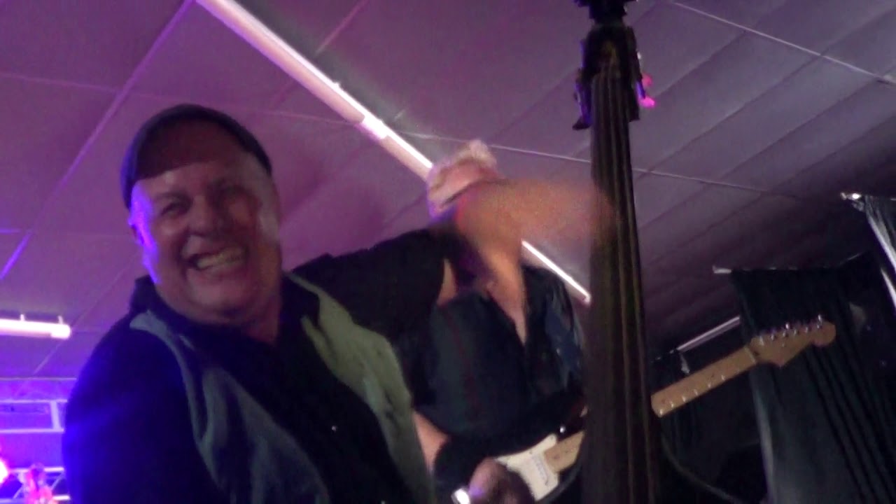 JAMES G CREIGHTON'S THE SHAKIN' PYRAMIDS 2019-06-06 BARCELONA - YouTube