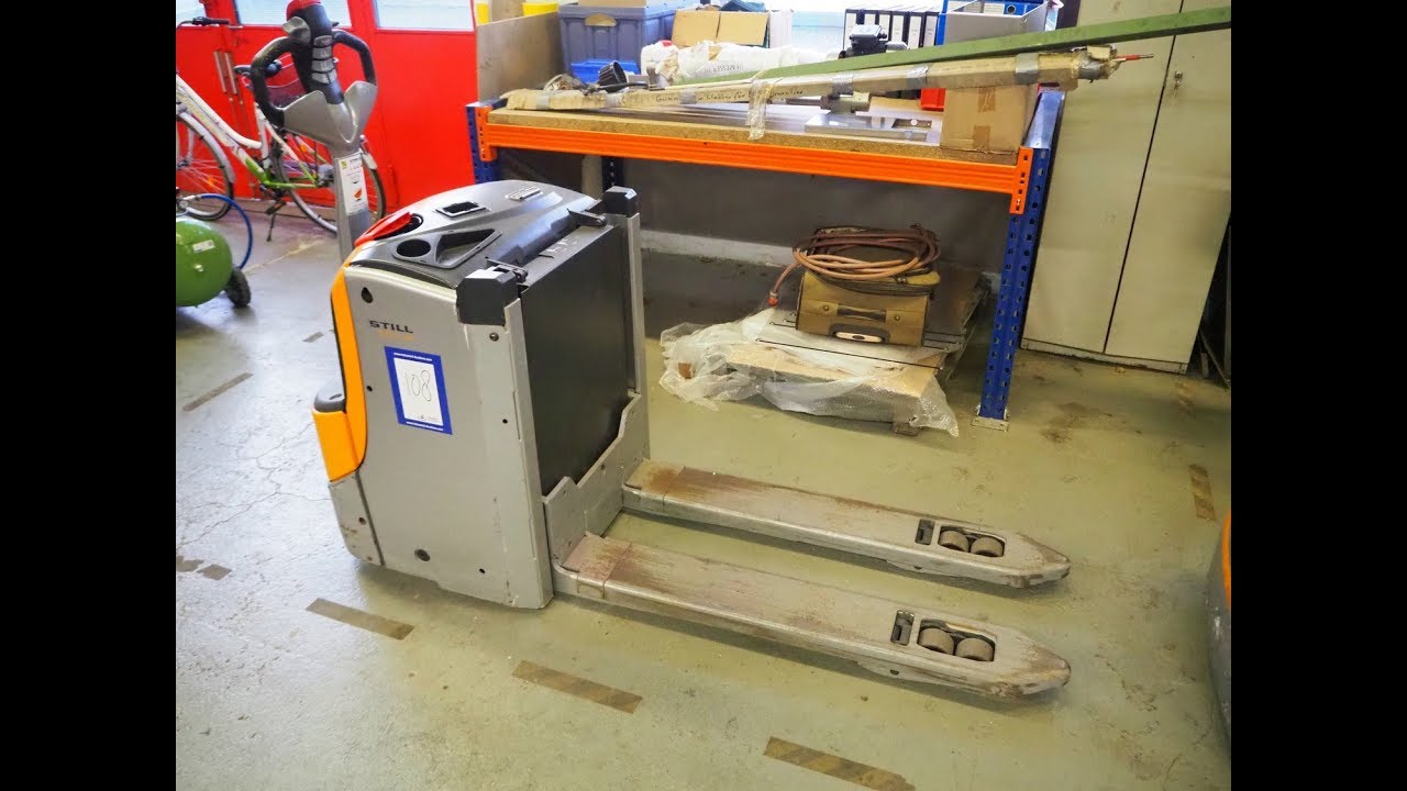 499-108: Still electric pallet lifter - YouTube