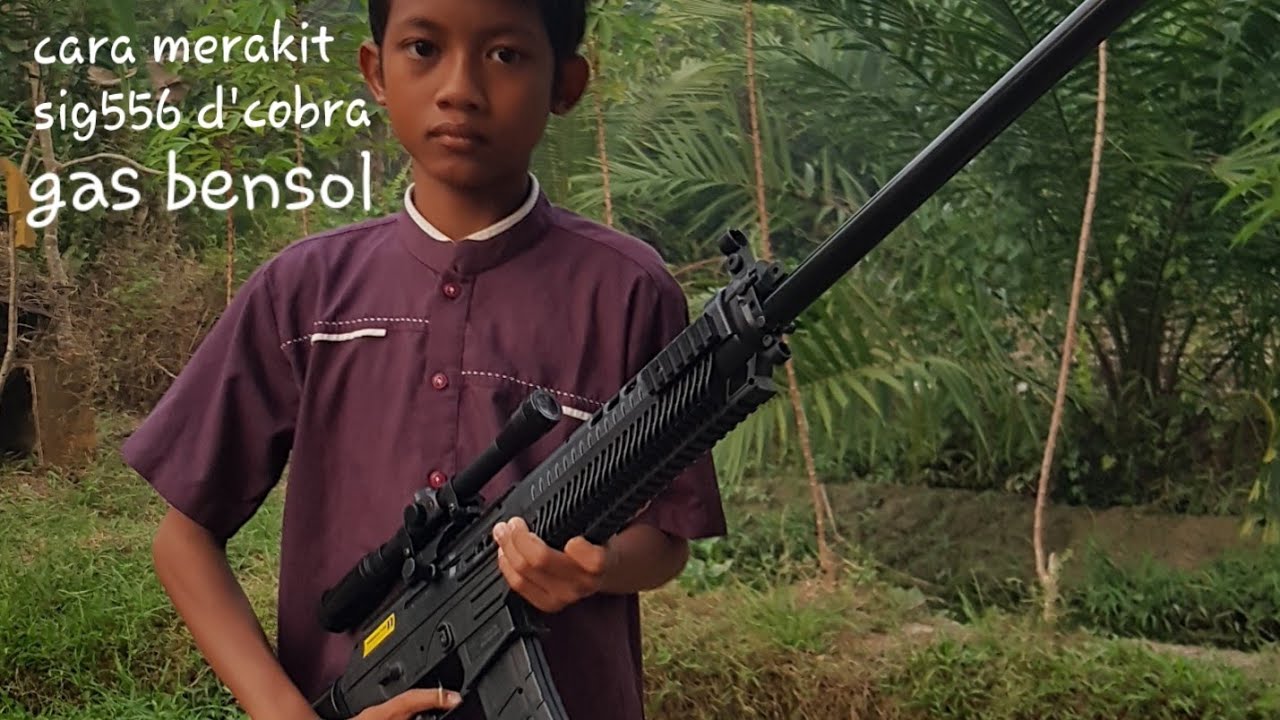 merakit mainan d'cobra sig556 gas bensol - YouTube