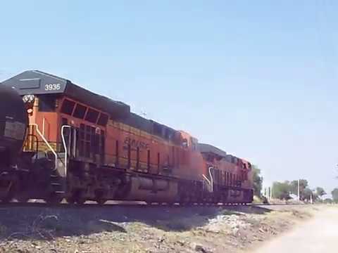 Tanq Train BNSF 8265,3936,DPU 3865 ET44C4!!!! PK-A 428.. - YouTube