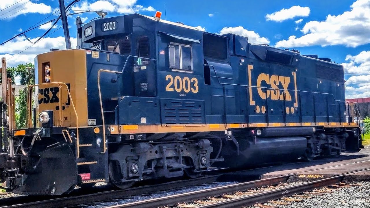 CSX 2003 On Switcher. - YouTube
