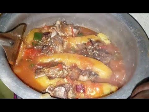 HO THIS IS SO DELICIOUS MATOOKE MIXED WITH MEAT AKATOGO KAMATOOKE - YouTube