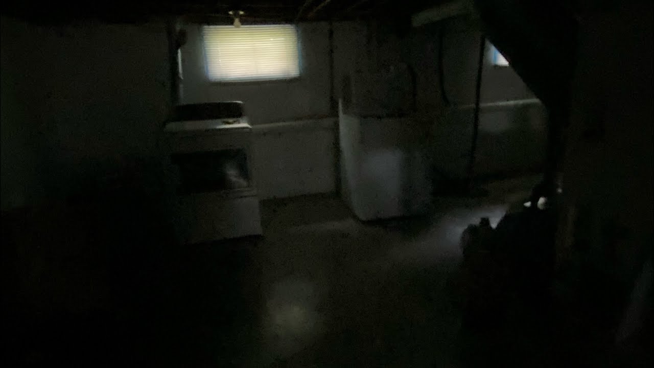 Exploring a haunted basement (Scary) - YouTube