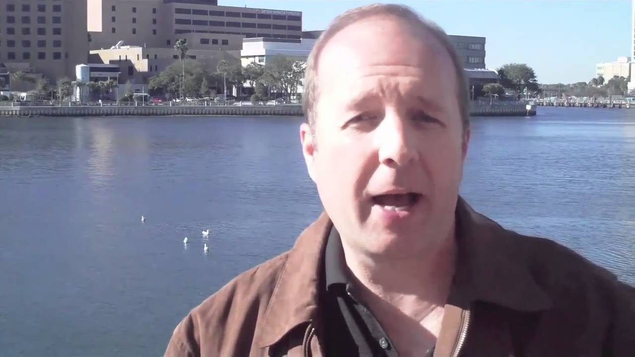 Testimonio Charles Denney - YouTube