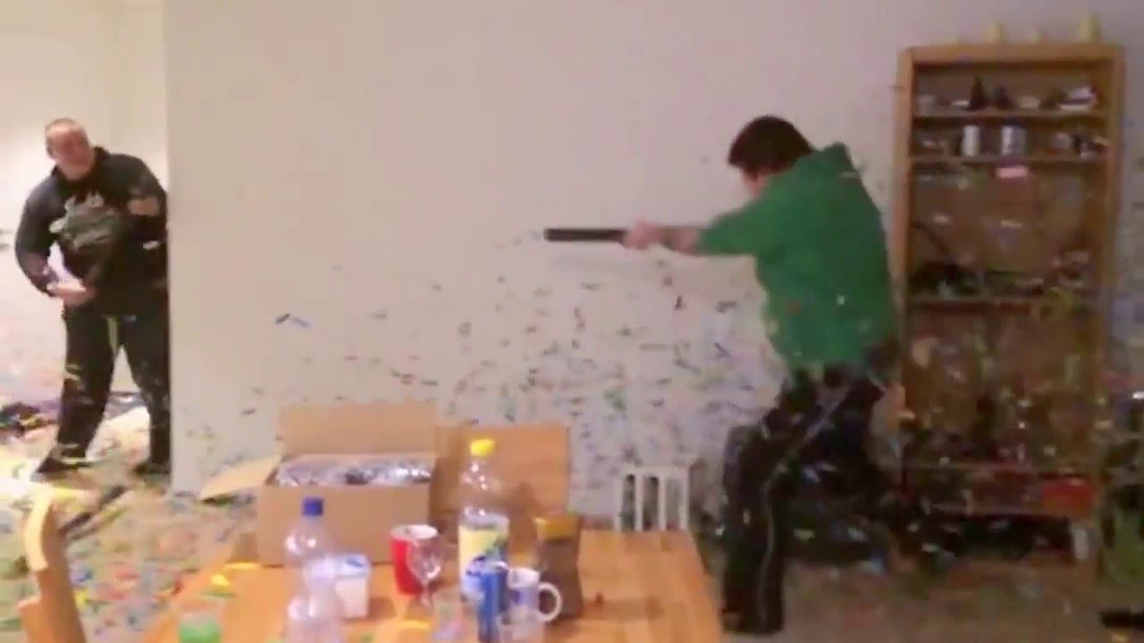 Confetti Canon Fail - YouTube