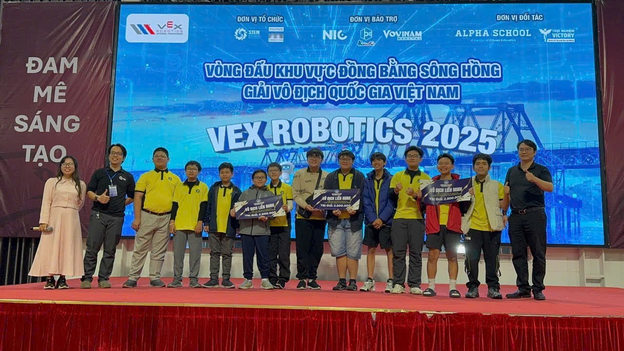 Panda Robotics - Hành trình chinh phục giải đấu tại Hà Nội - VEX ...