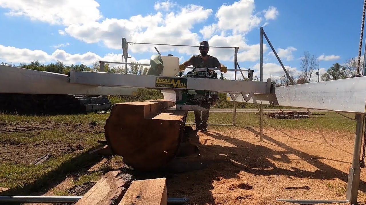 Lucas Mill: milling red oak + sharpening blade #sawmill #lucasmill # ...